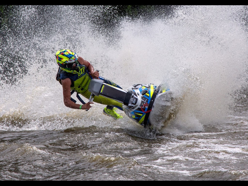Jet Ski Tricks Jet Ski Boat Rentals In Minnesota